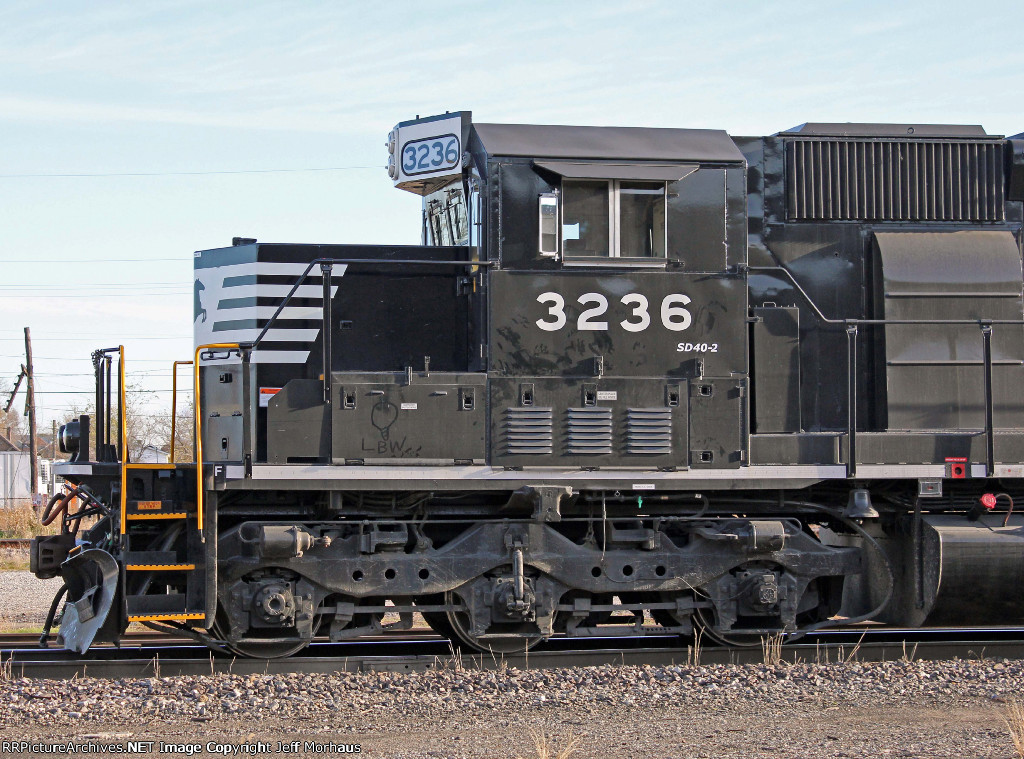 NS 3236